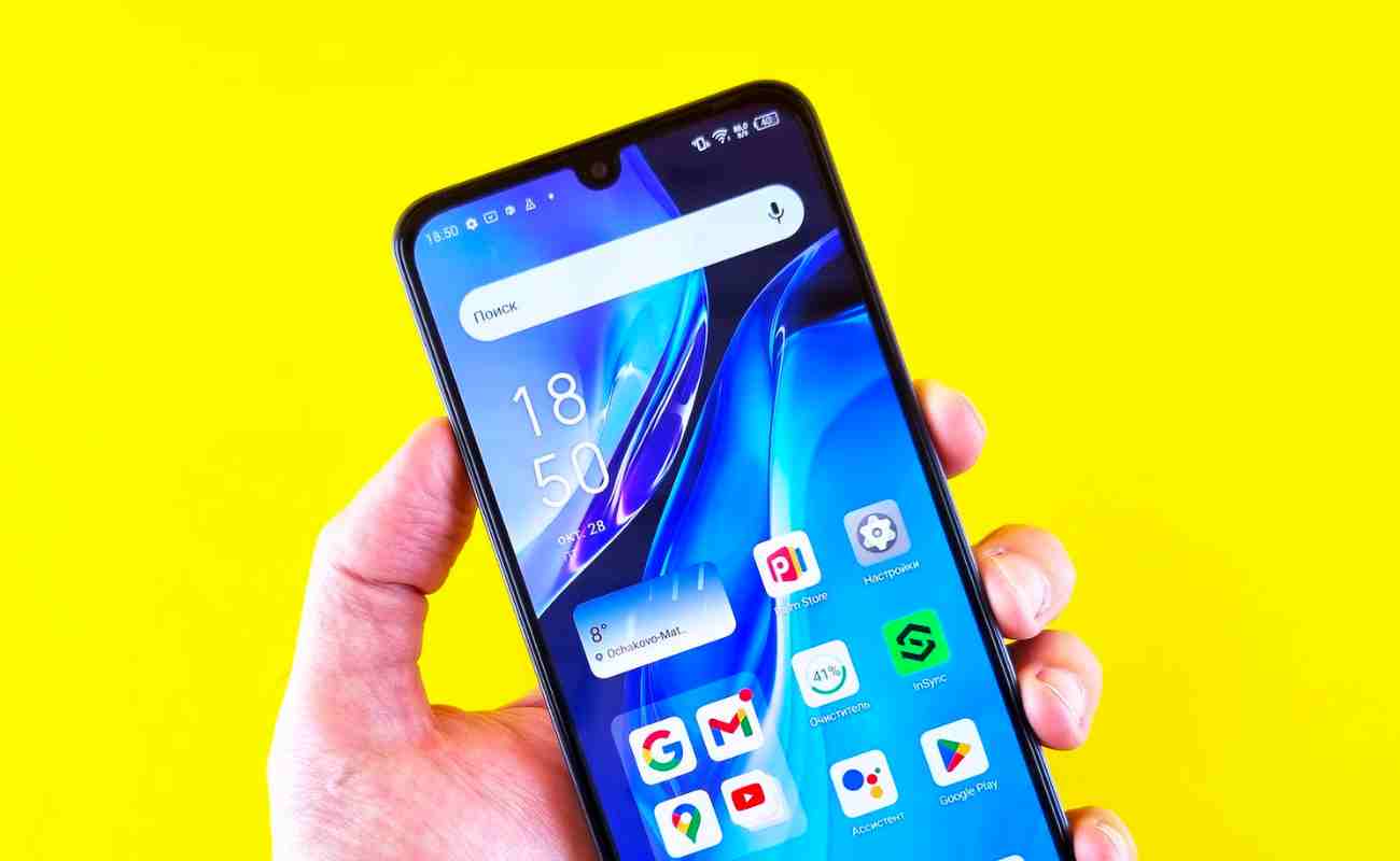 অ্যান্ড্রয়েড ১৪ এর নতুন ব্যাটারি-লো নোটিফিকেশন যে সুবিধা নিয়ে আসছে